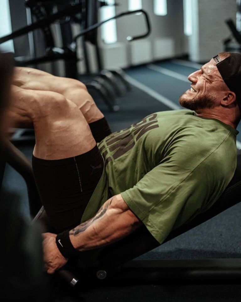 Vladimir Yakovlev Bodybuilder, Age, Weight, Height – Tikkay Khan