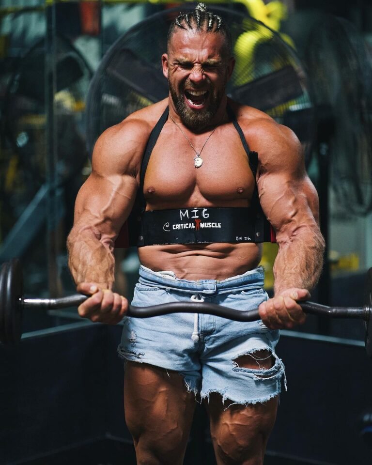 Artemus Dolgin Bodybuilder, Age, Height, Weight, Diet Plan, and Workout ...