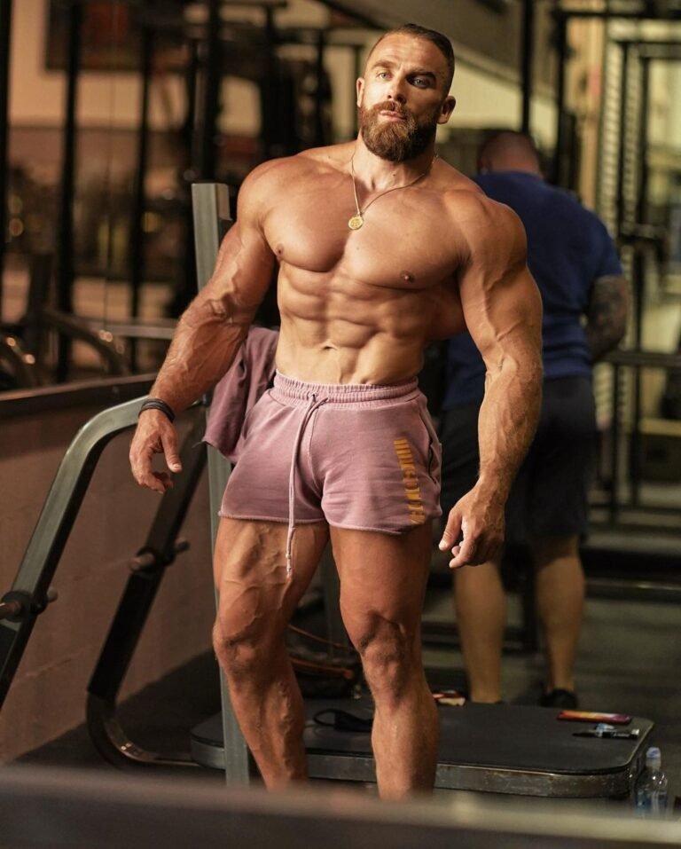 Artemus Dolgin Bodybuilder, Age, Height, Weight, Diet Plan, and Workout ...