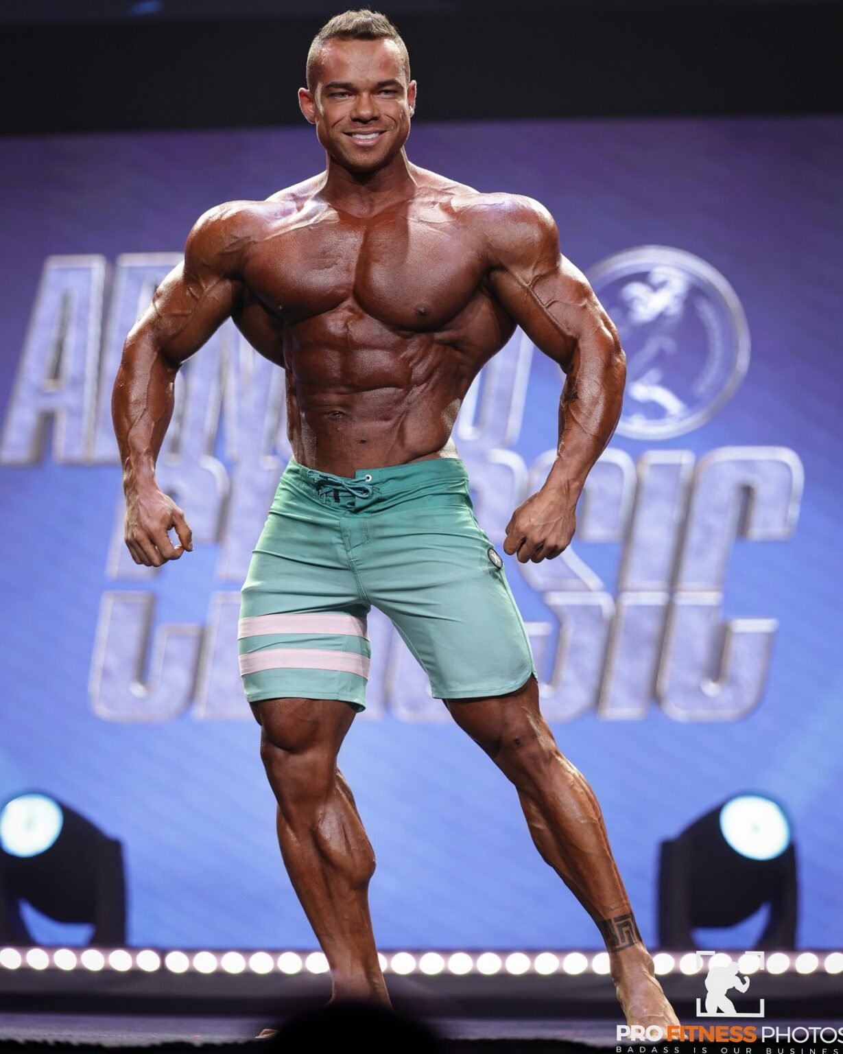 Vitor Chaves Bodybuilder Biography: Age, Height, Weight, Diet, and ...